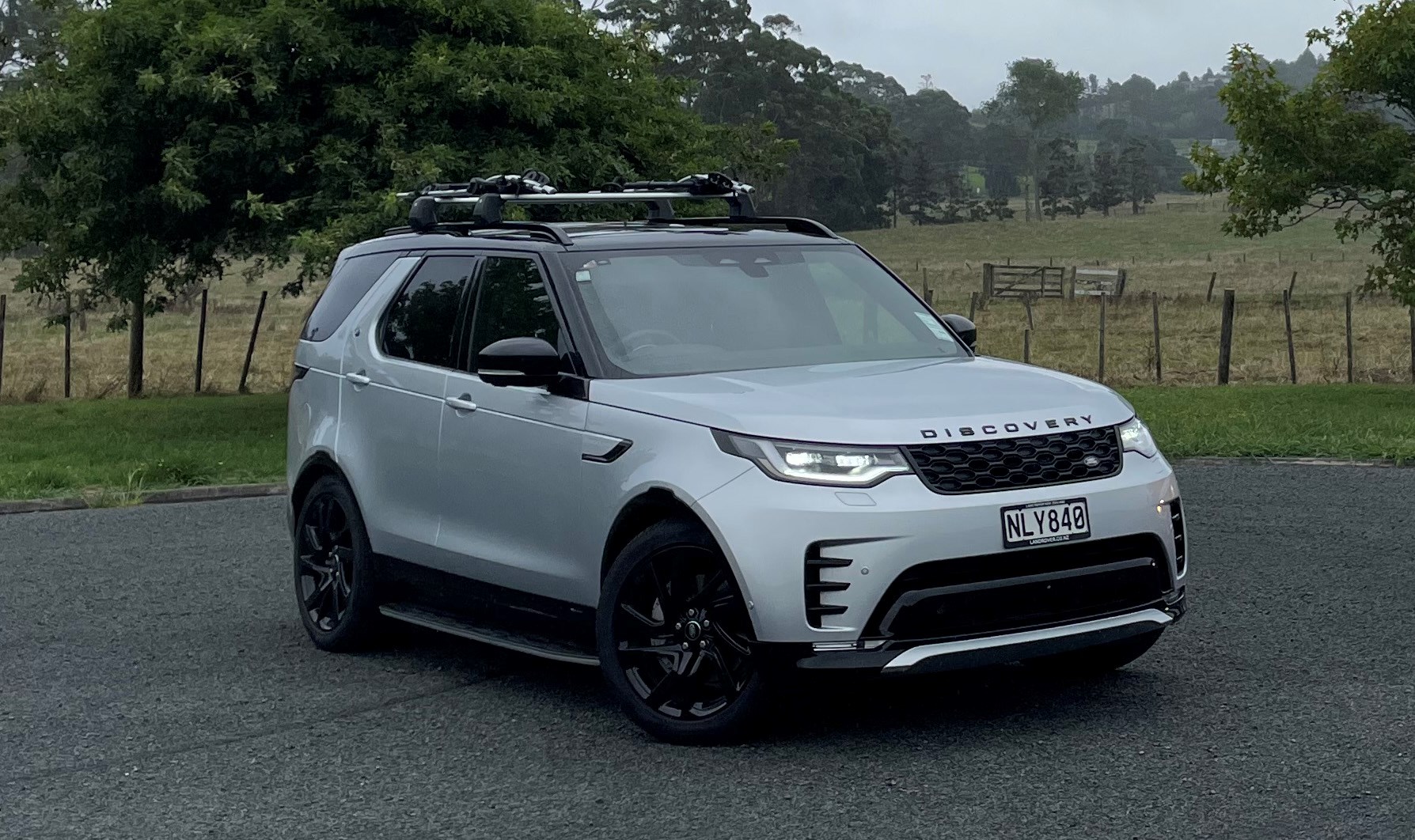 Land Rover Discovery review: the most well-rounded off-road - Driven ...