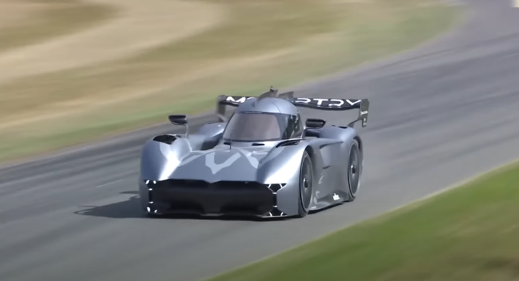 Watch: McMurtry EV smashes outright record at Goodwood - Driven Car Guide