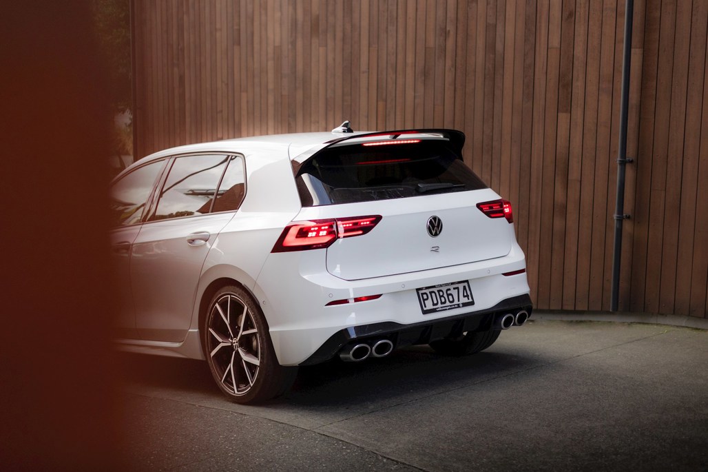 Volkswagen Golf R review: back and better than ever? - Driven Car Guide