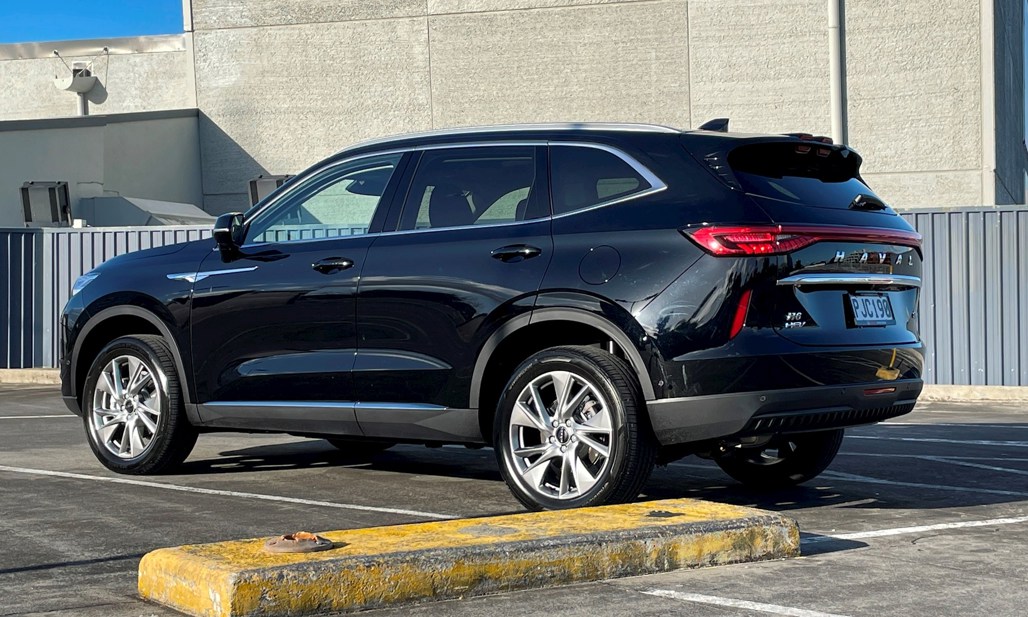 Haval H6 Ultra HEV review: Wall flower - Driven Car Guide
