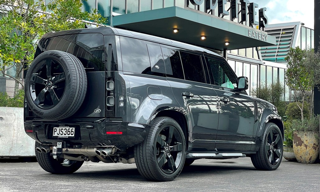 Land Rover Defender V8 review: the works - Driven Car Guide