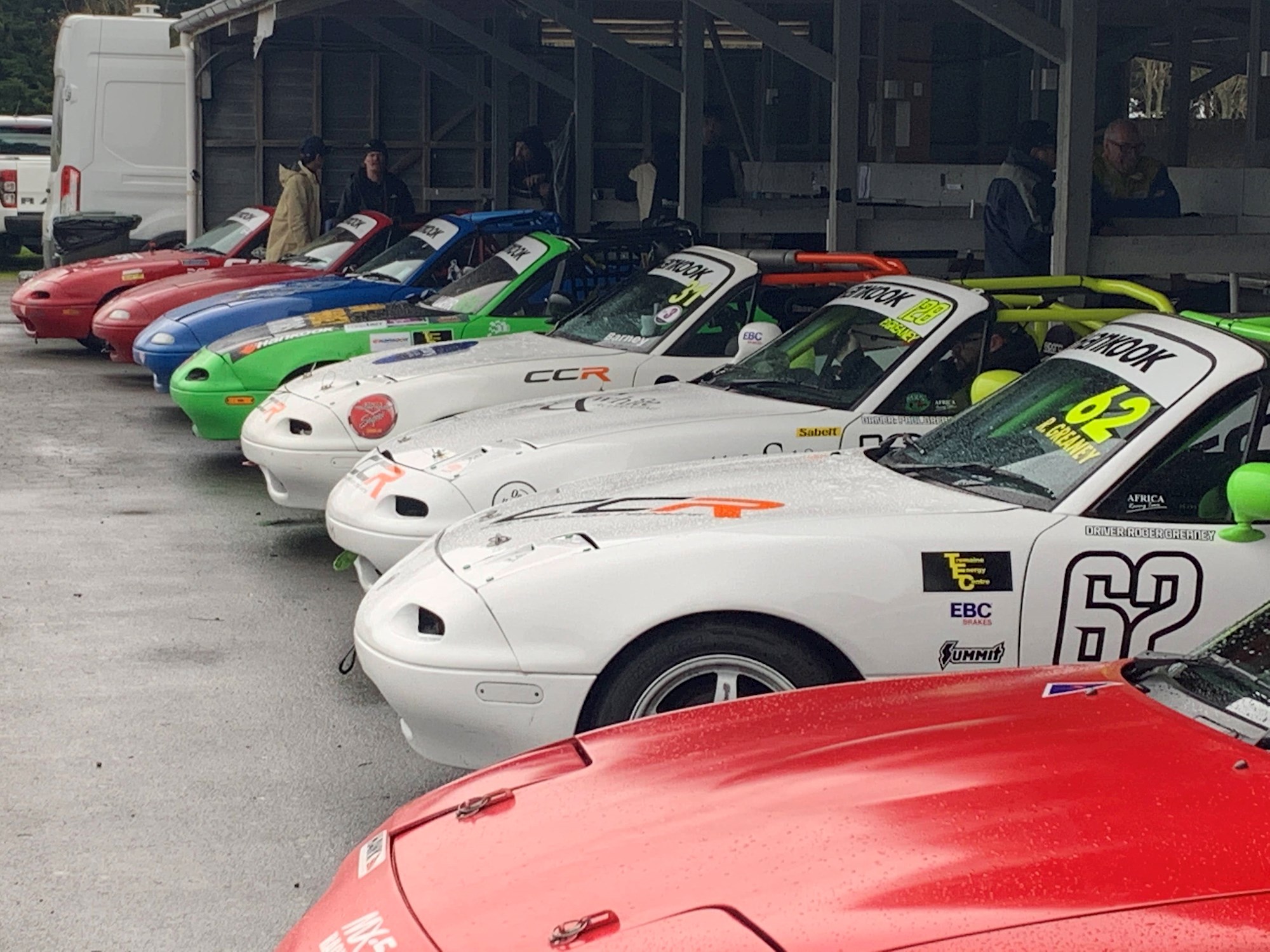 Mad MX: Mazda MX-5 Cup racing, for a chocolate fish - Driven Car Guide