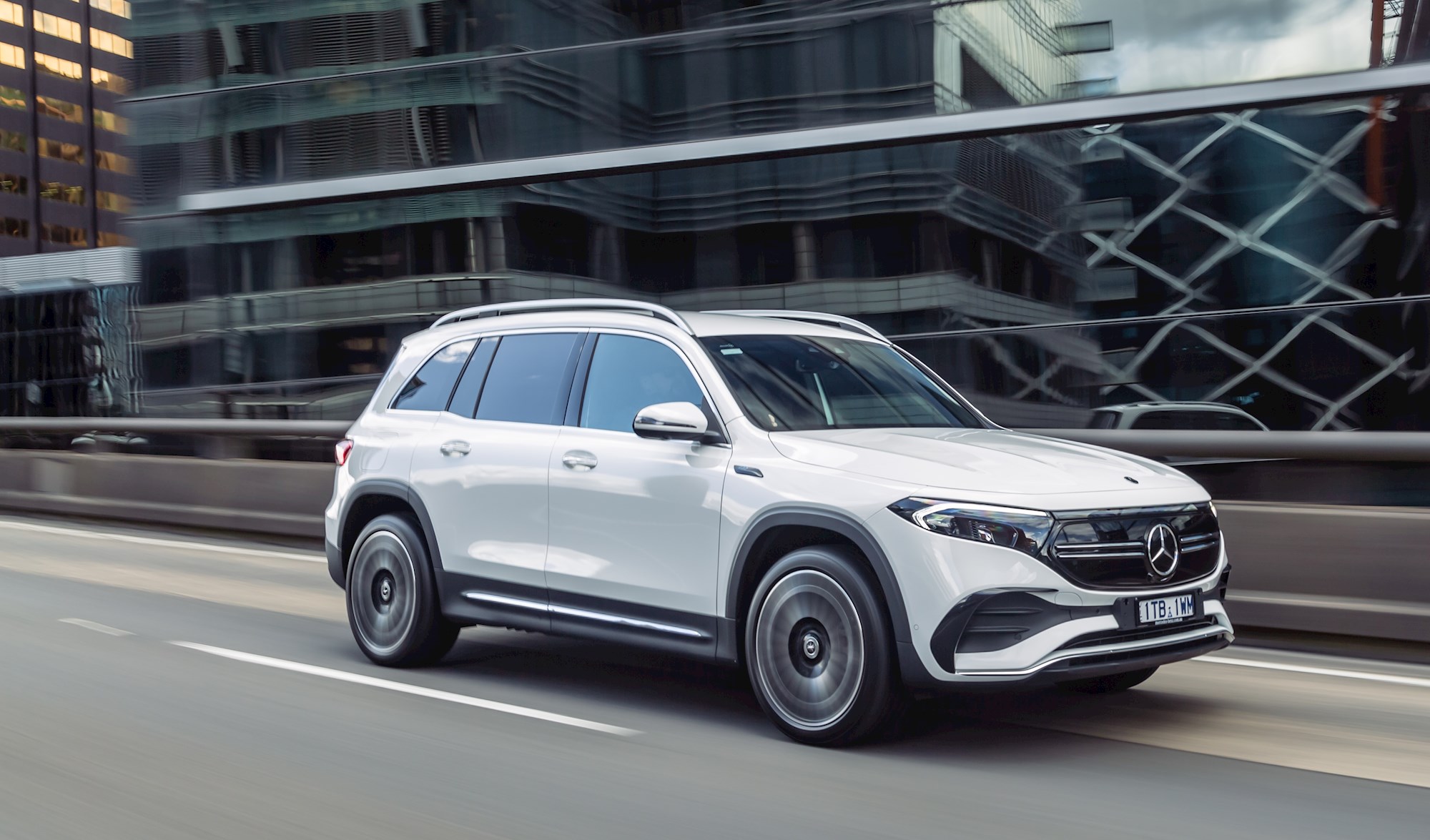 Seven into five, with the Mercedes-Benz EQB - Driven Car Guide