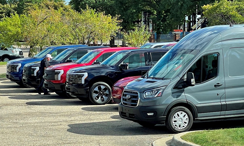 Ford F-150 Lightning EV and e-Transit driven: why light comm - Driven ...