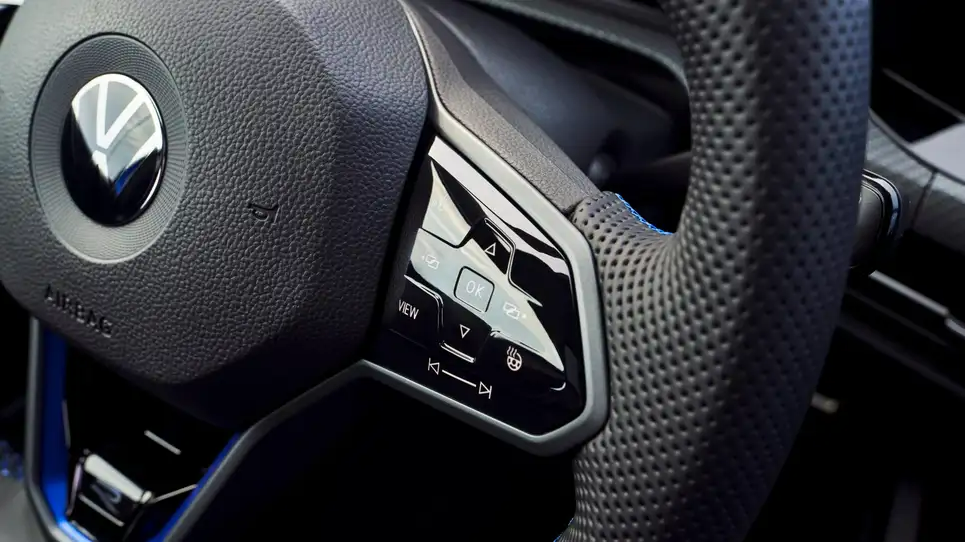 Volkswagen is ditching touch steering wheel buttons - Driven Car Guide