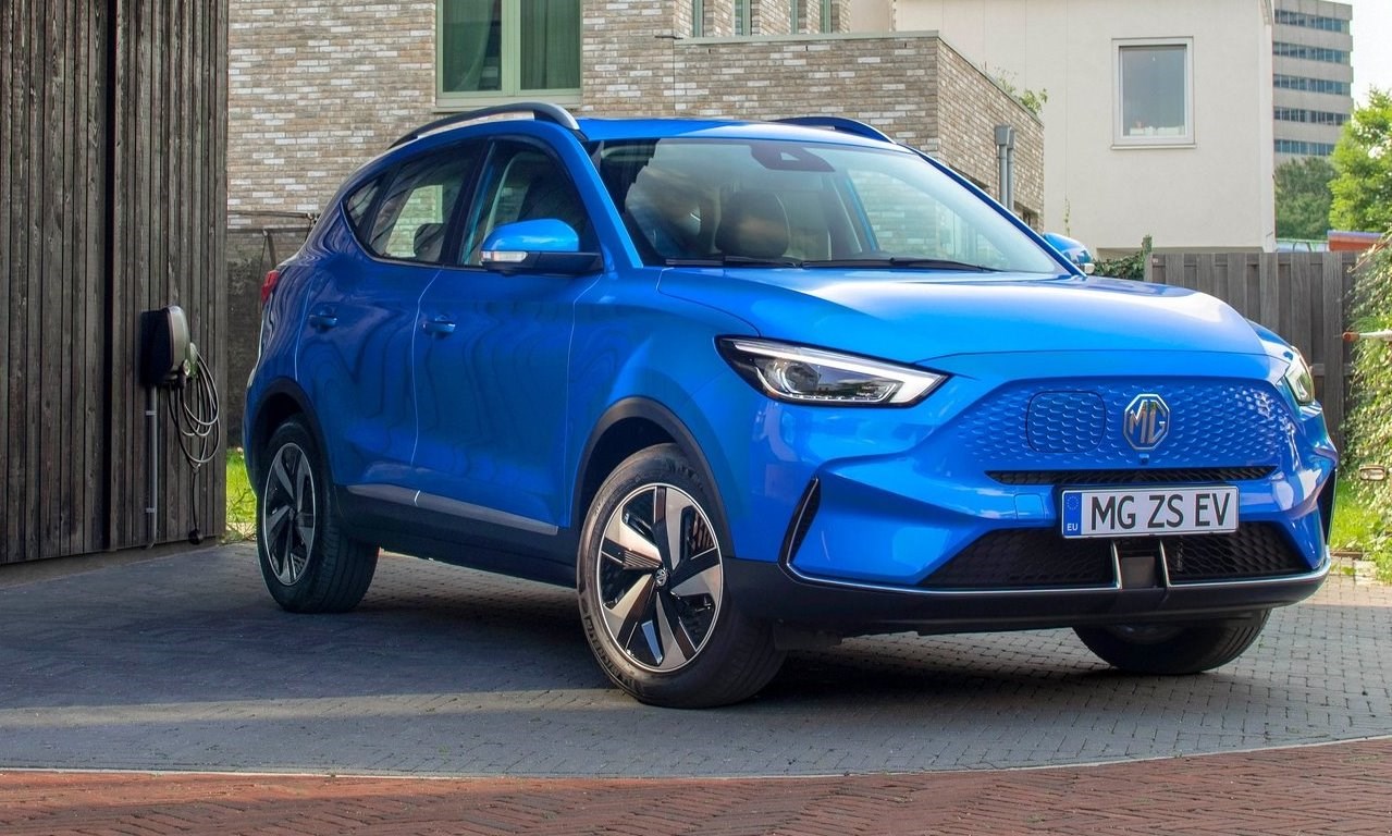 AA DRIVEN NZ COTY 2022: MG ZS is the best Small SUV of the y - Driven ...