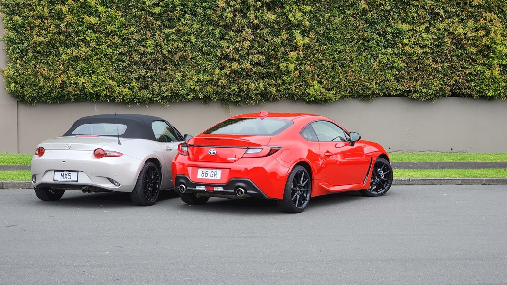Toyota GR86 & Mazda MX-5 GT roadster: good sports - Driven Car Guide