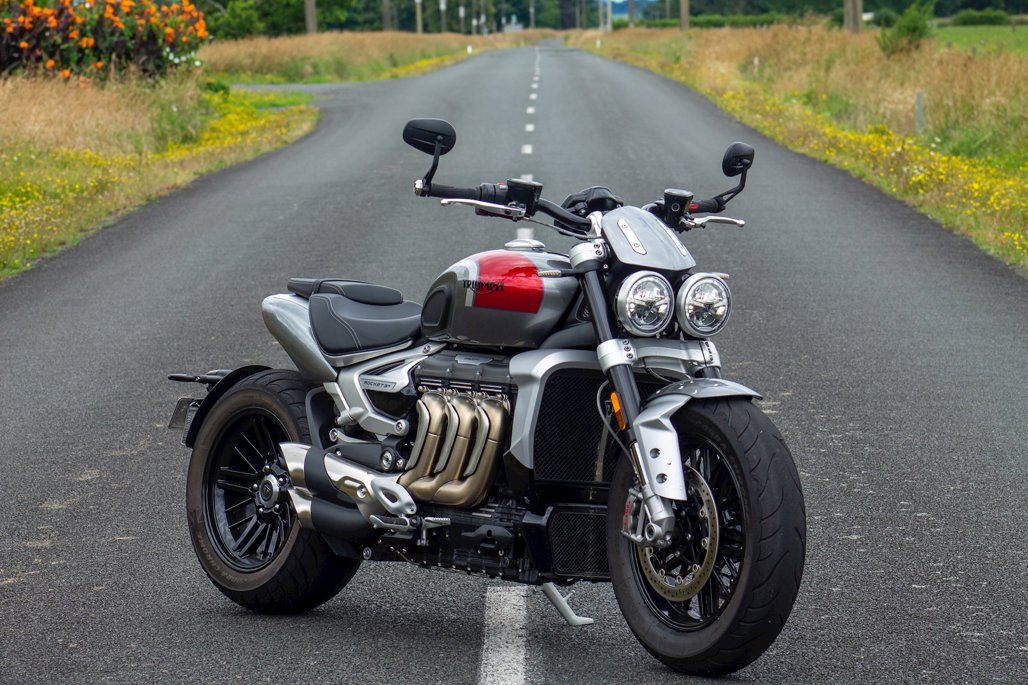 Ridden: Triumph Rocket 3 supersizes your ride - Driven Car Guide