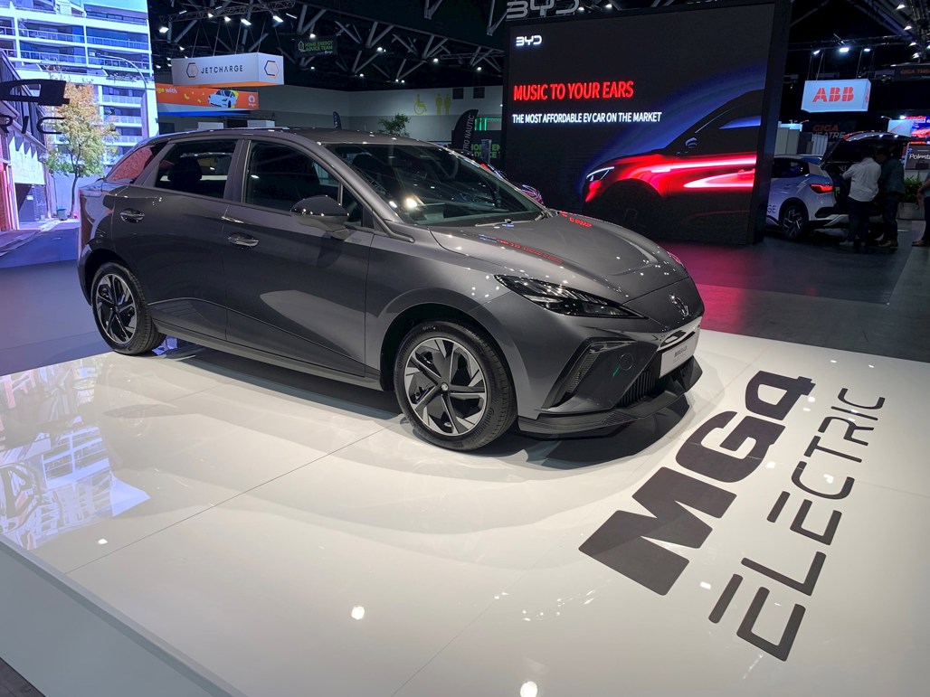 Rear-drive MG4 and long-range MG ZS EV unveiled - Driven Car Guide