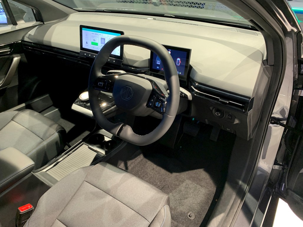 Rear-drive MG4 and long-range MG ZS EV unveiled - Driven Car Guide