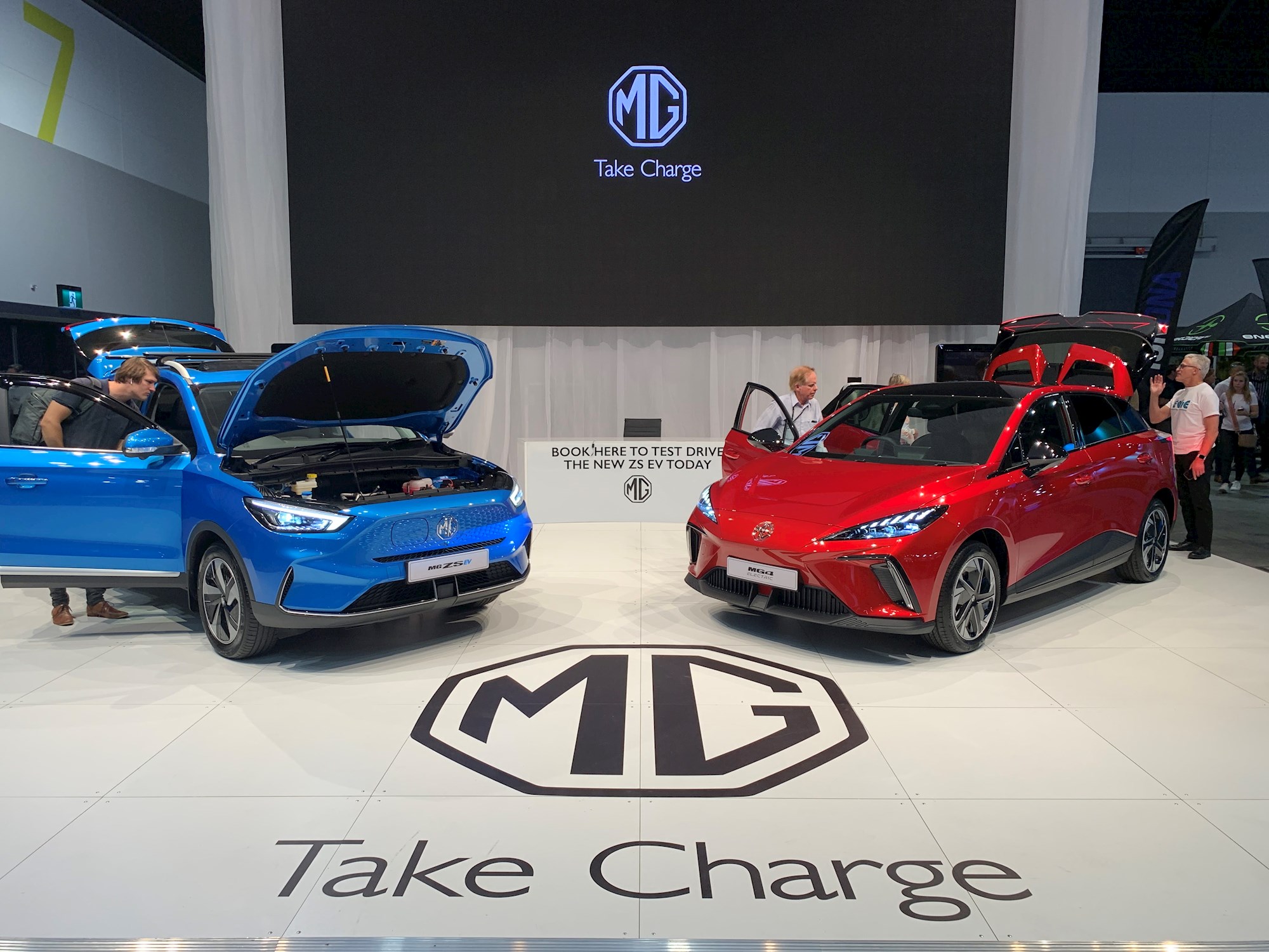 Rear-drive MG4 and long-range MG ZS EV unveiled - Driven Car Guide