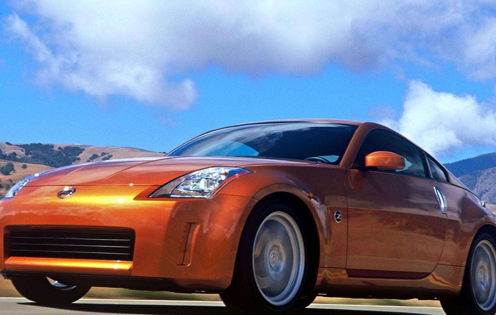 Car-Vid Classics: Nissan 350Z and The Run - Driven Car Guide