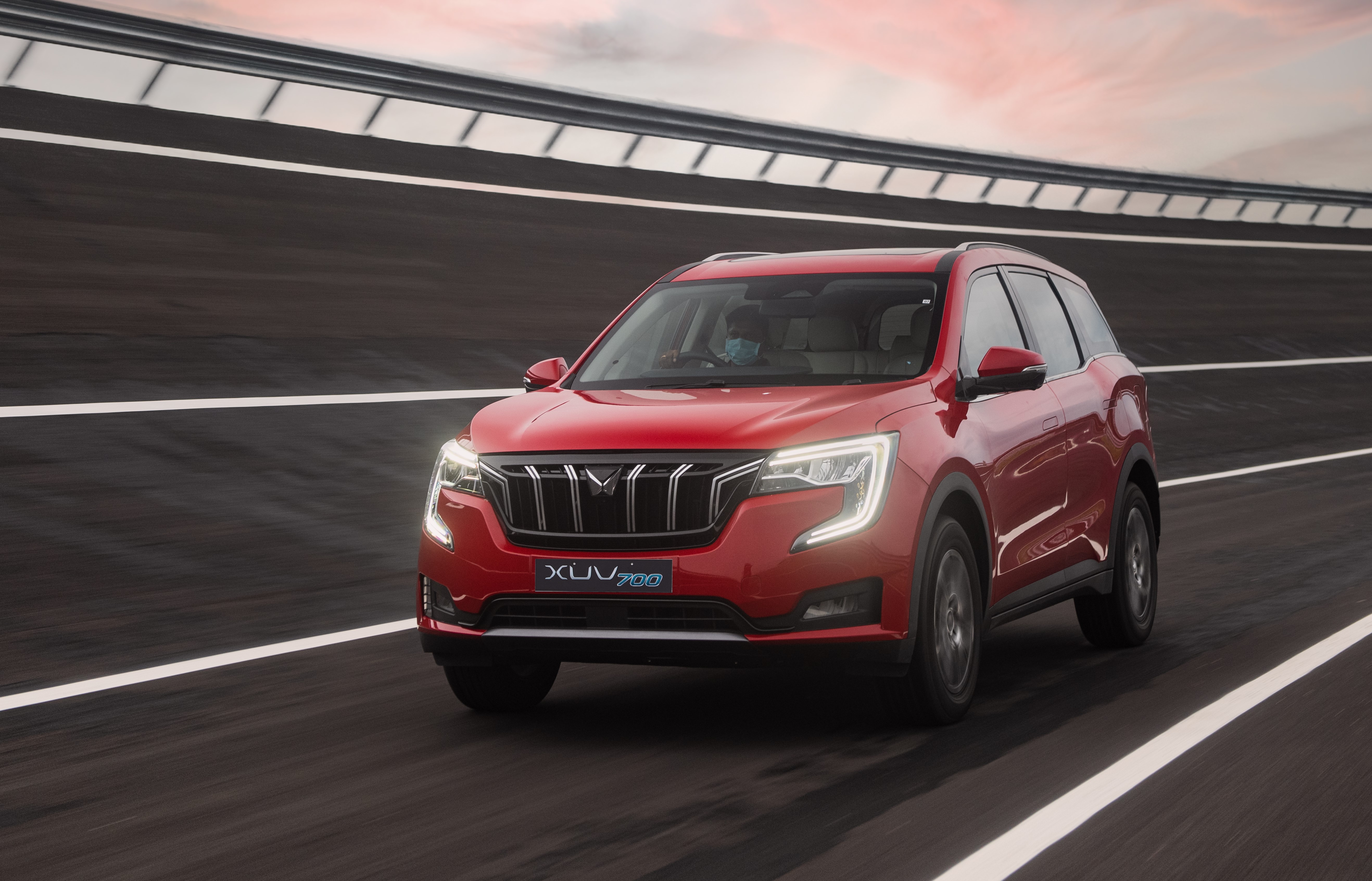 Mahindra XUV700 first drive: first of a new breed - Driven Car Guide