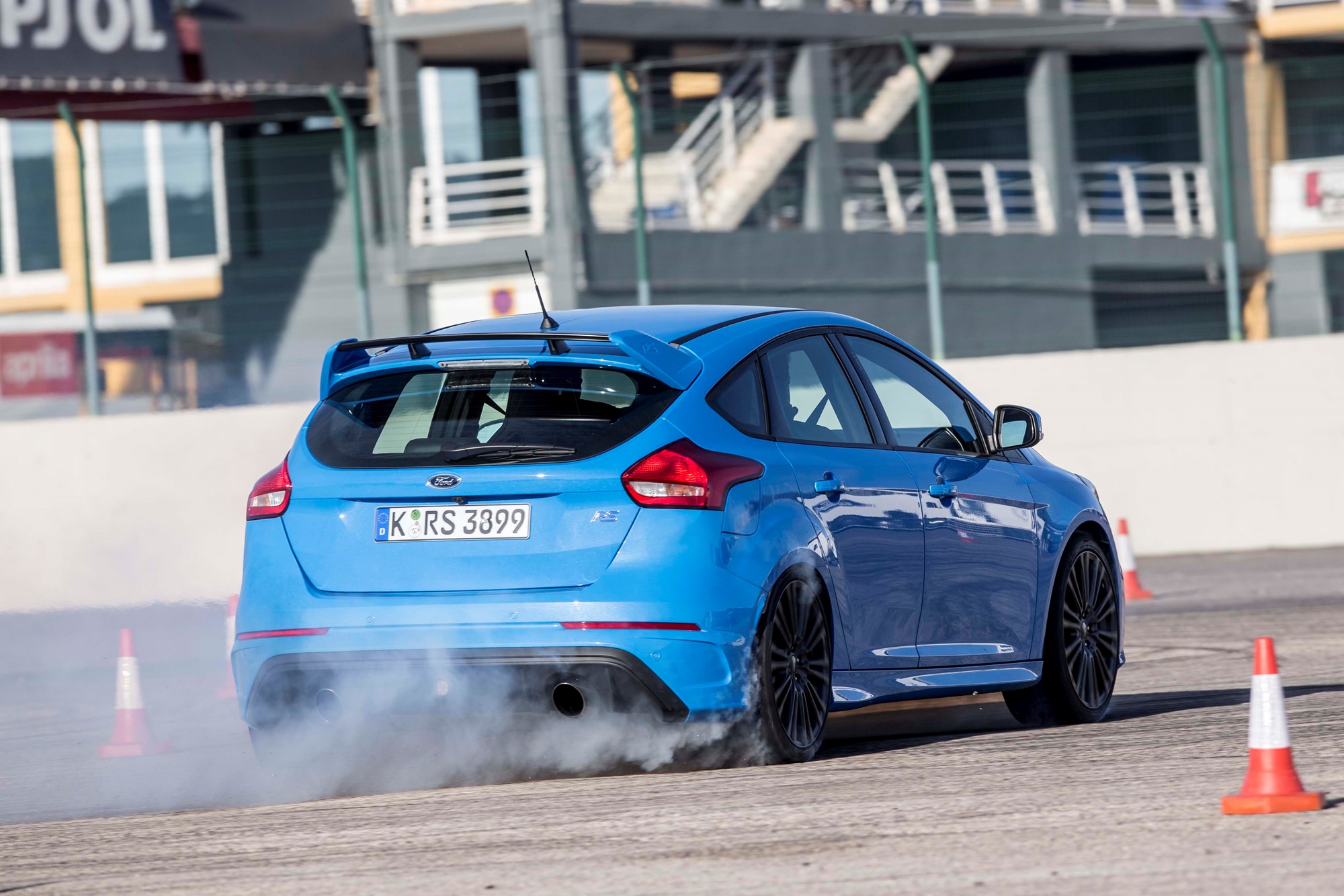 Ford Focus RS Drifting into Aussie angst - Driven Car Guide