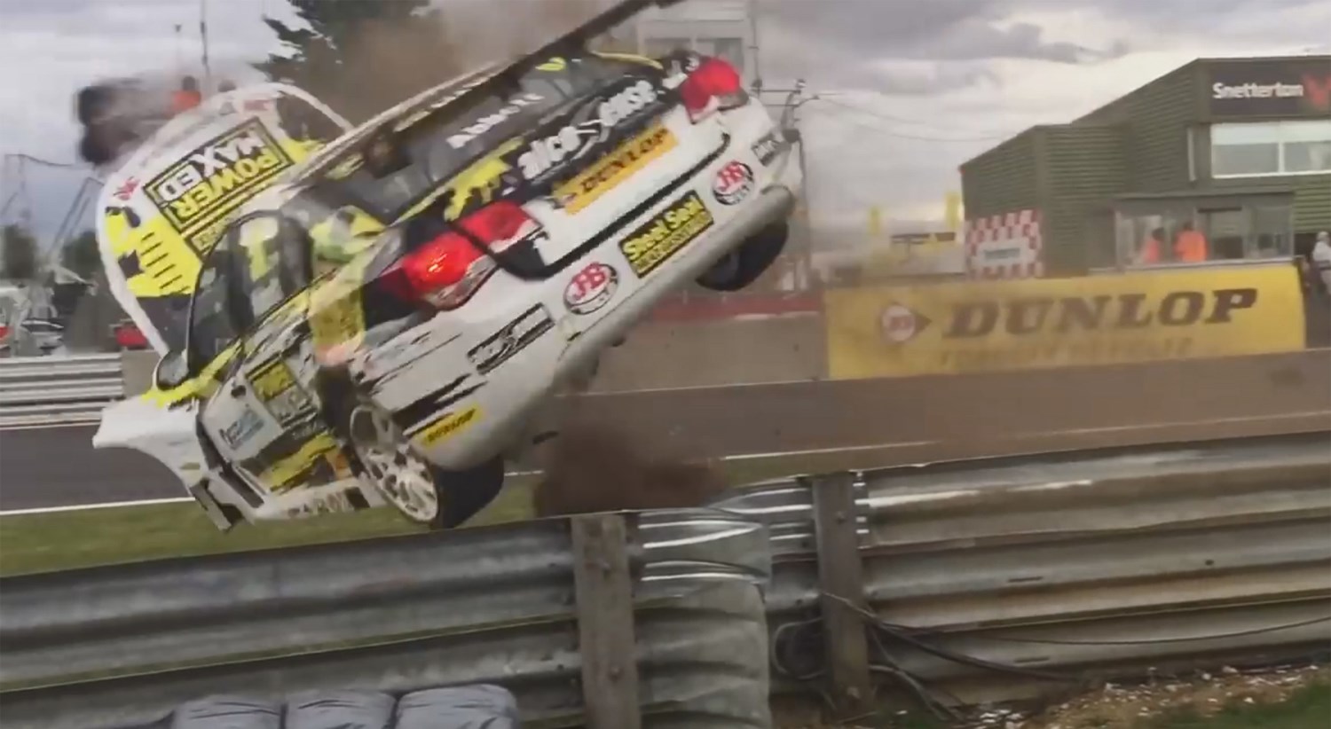 Terrifying flying touring car is your crash of the day - Driven Car Guide