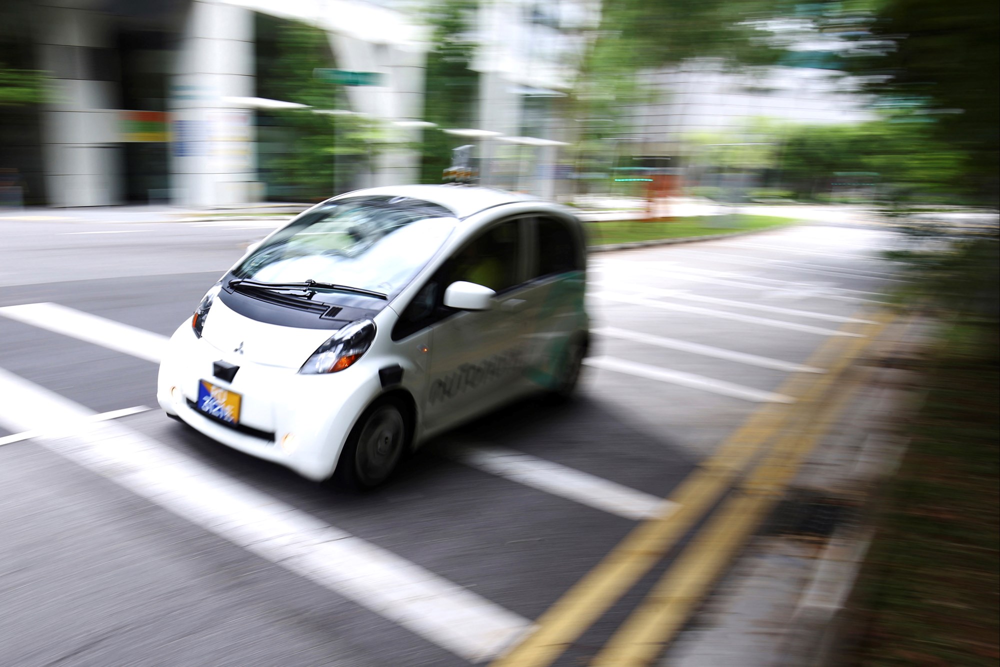 Driverless taxis operating in Asia and US by 2020 - Driven Car Guide