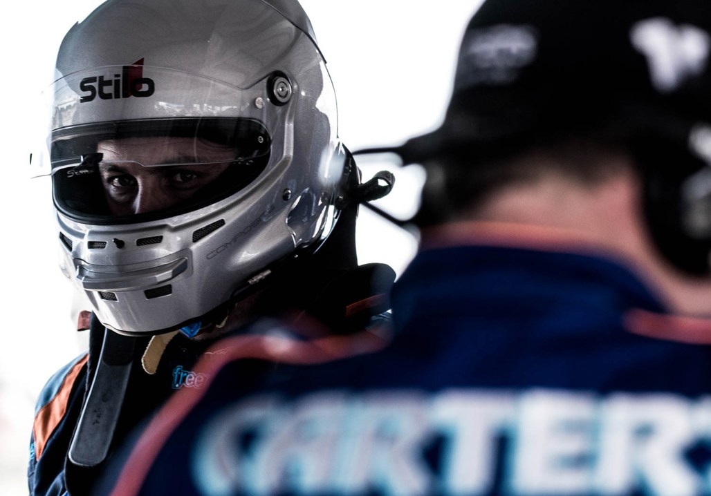 Carters Mercedes-AMG SLS claims first New Zealand race win - Driven Car ...