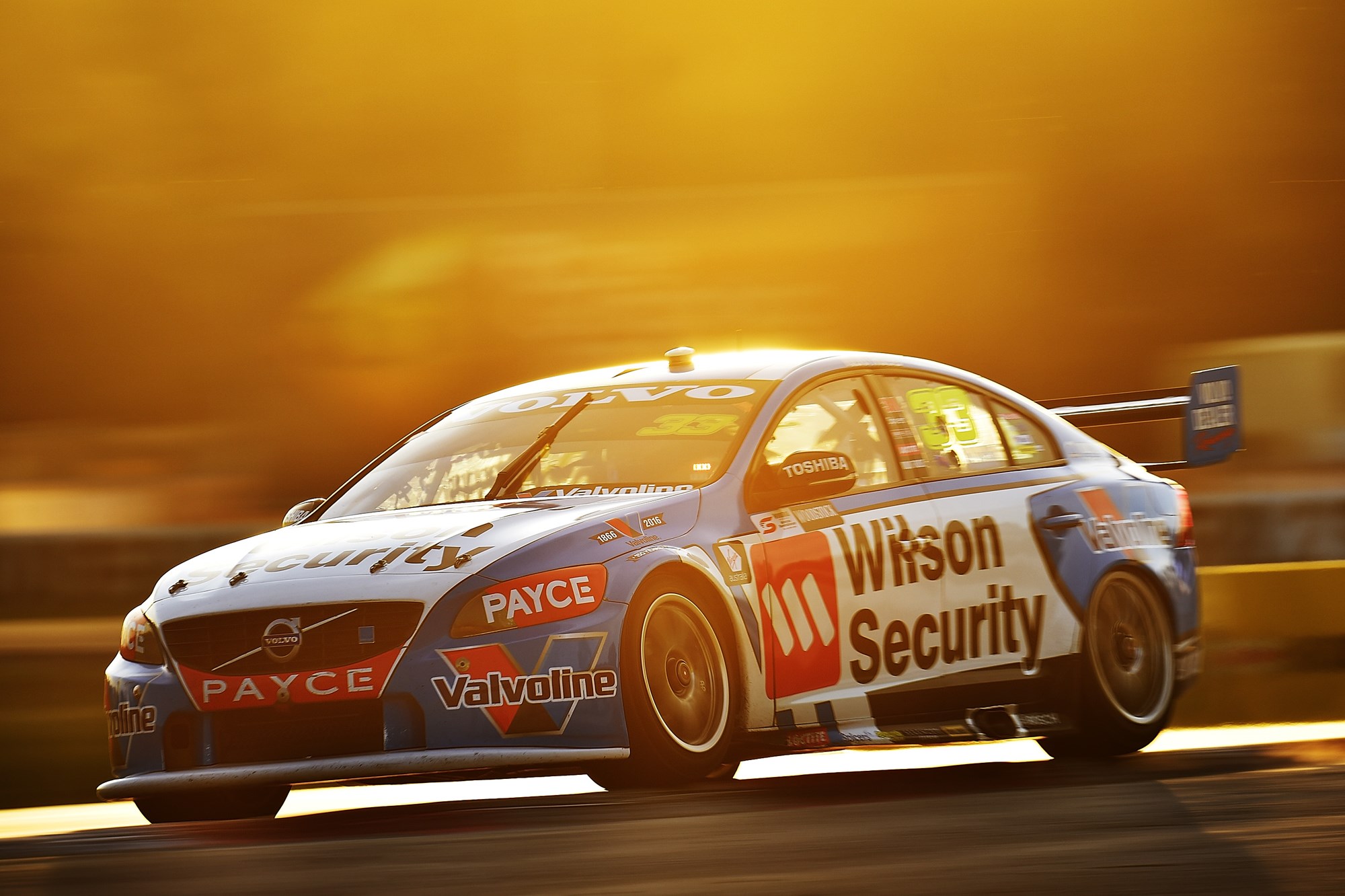 Rogers continues to fight Volvo for 2017 plan - Driven Car Guide