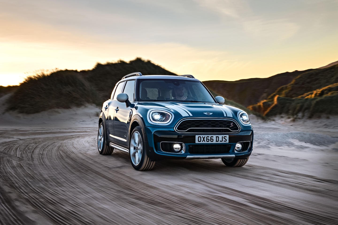 MAXI MINI - Driven Car Guide