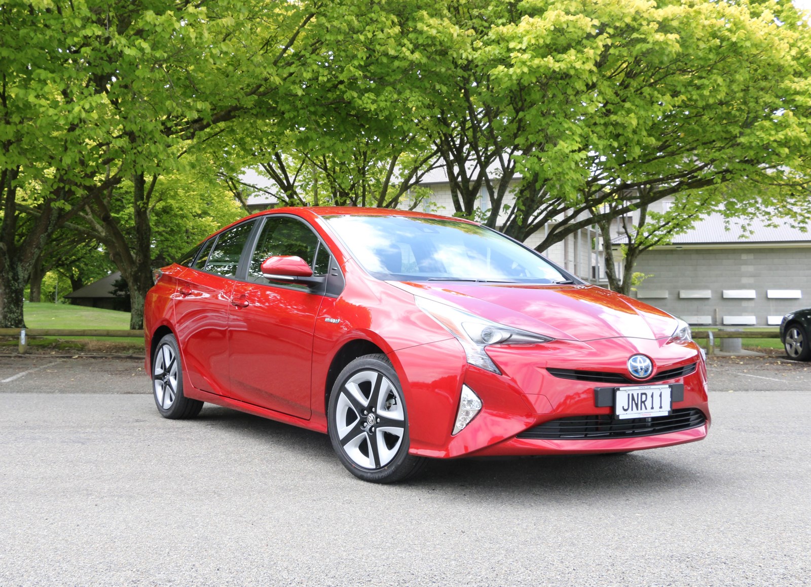 Toyota hybrids pass 10 million global sales - Driven Car Guide