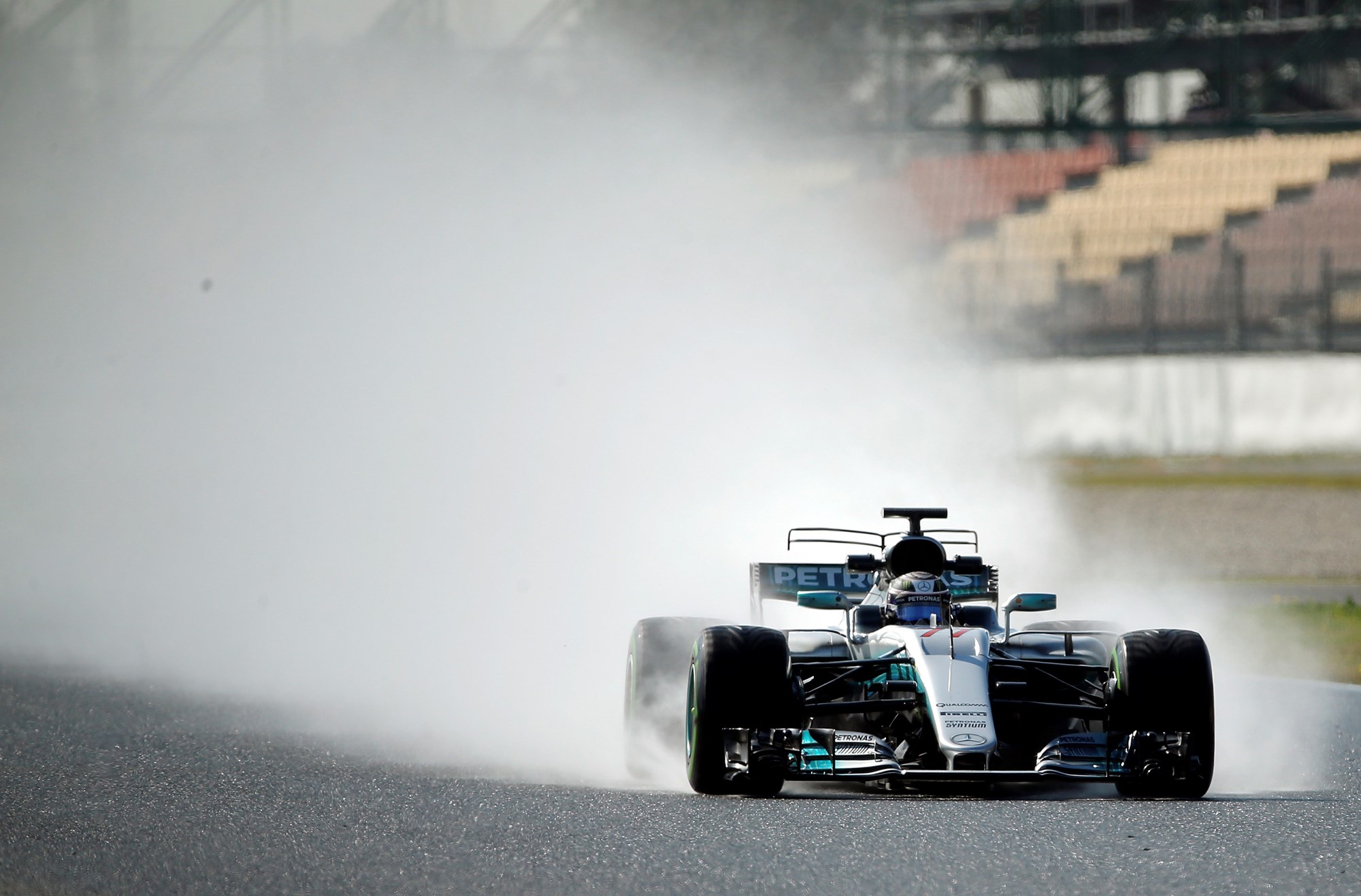Mercedes and Ferrari set the pace in F1 preseason testing - Driven Car ...