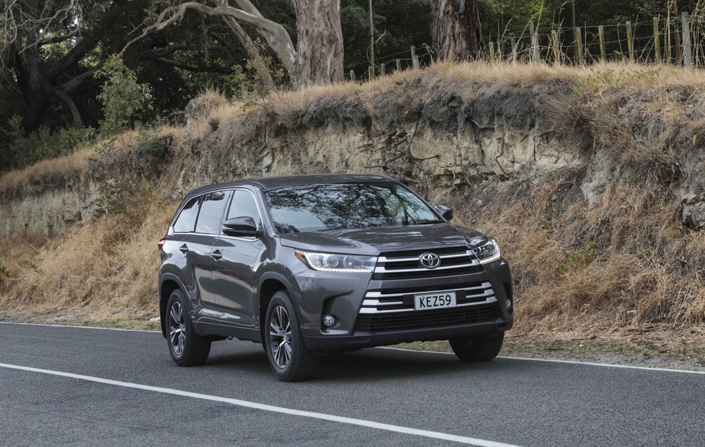 Highlander SUV driving Toyota sales - Driven Car Guide