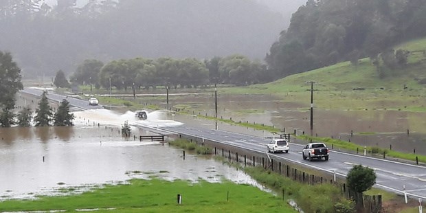Officials tell drivers to avoid Cyclone Cook, leave work ear - Driven ...