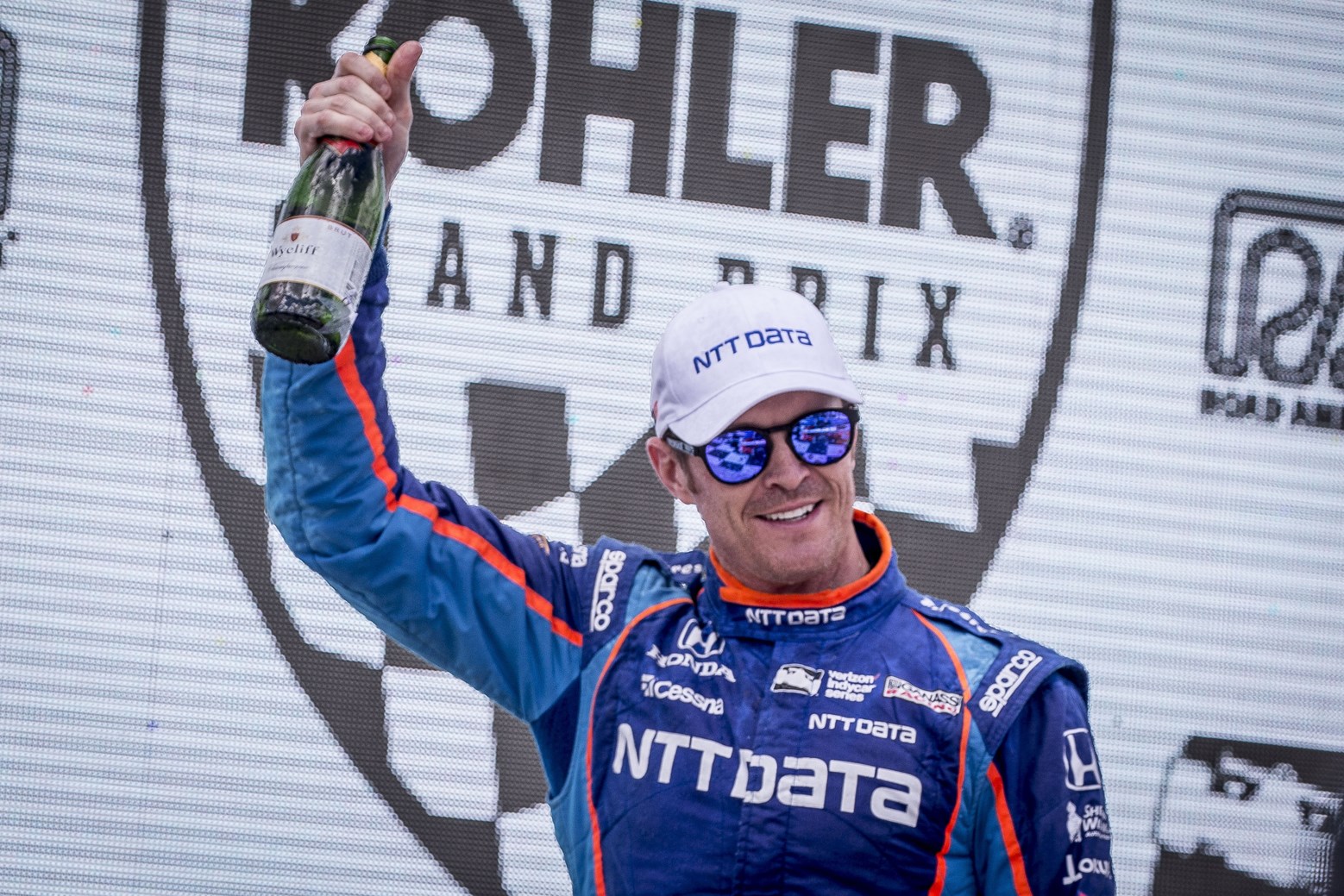 Scott Dixon clings on to IndyCar points lead after Iowa reco - Driven ...