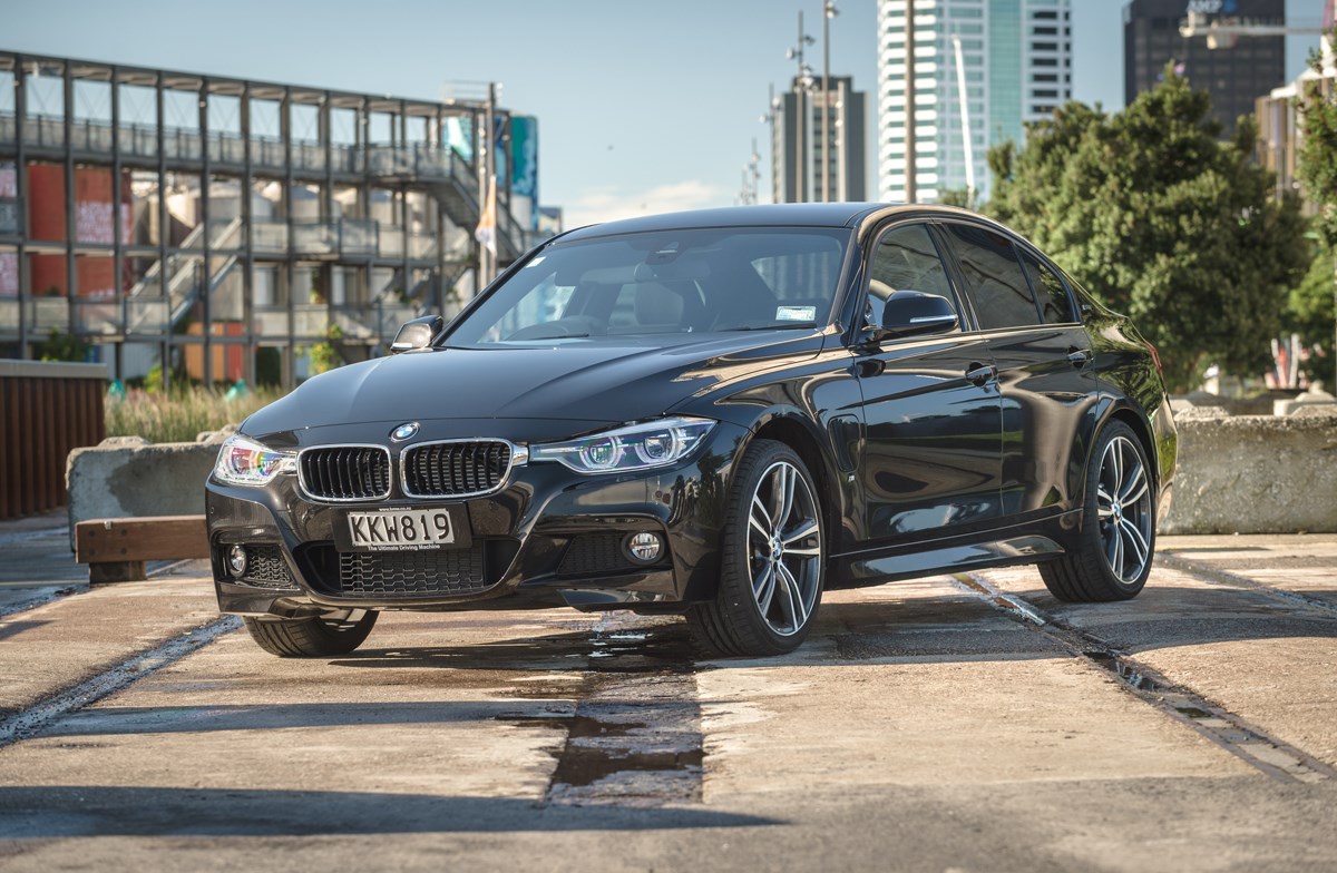 BMW 330e: Living with a plug-in hybrid - Driven Car Guide