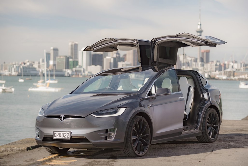 Tesla Model X: Winging it - Driven Car Guide