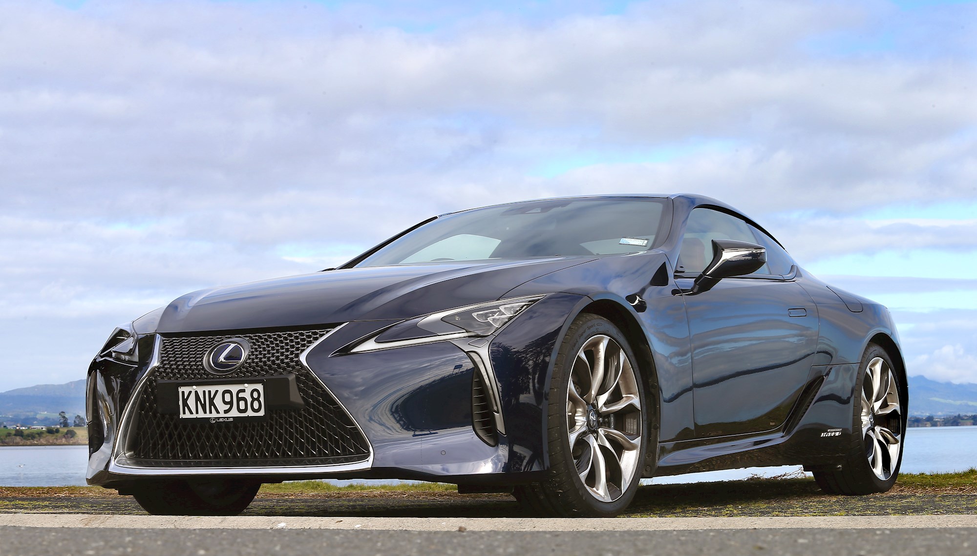 Lexus LC: two sides of a shiny coin - Driven Car Guide
