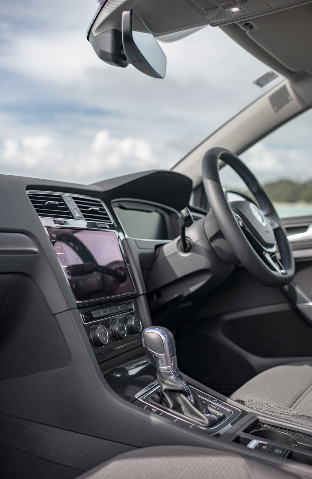 Volkswagen e-Golf: it's the same, but different - Driven Car Guide