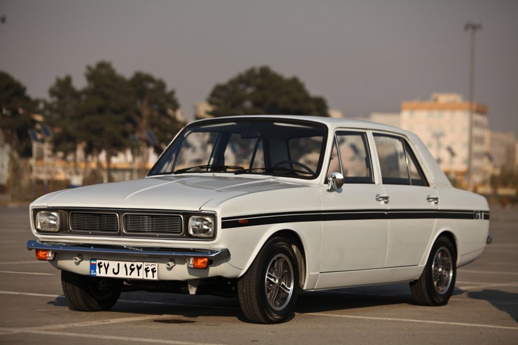 Good Oil: Iran's Hillman hunter - Driven Car Guide
