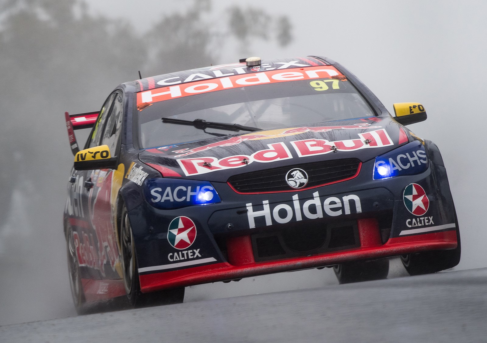 Shane van Gisbergen extends Red Bull contract - Driven Car Guide