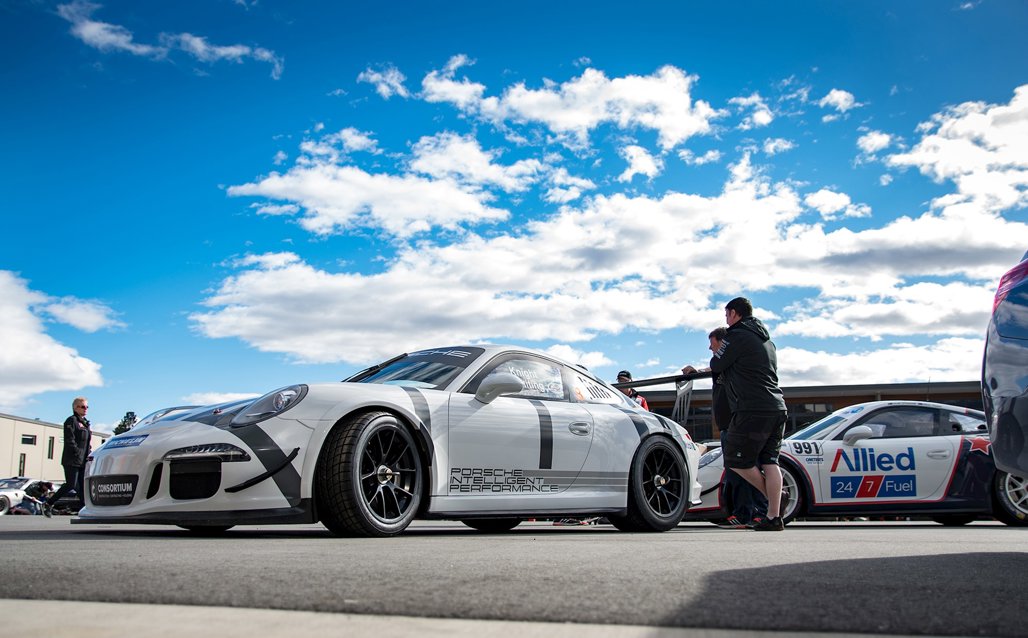 Blog: a brief tour of the Highlands GT pit paddock - Driven Car Guide