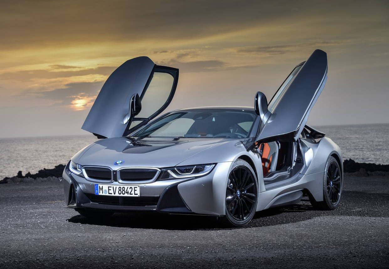 BMW deliver 100,000 electrified vehicles in 2017 - Driven Car Guide