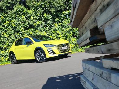 MG4 Essence 64 review: the fun family hatch is back (and it's electric ...