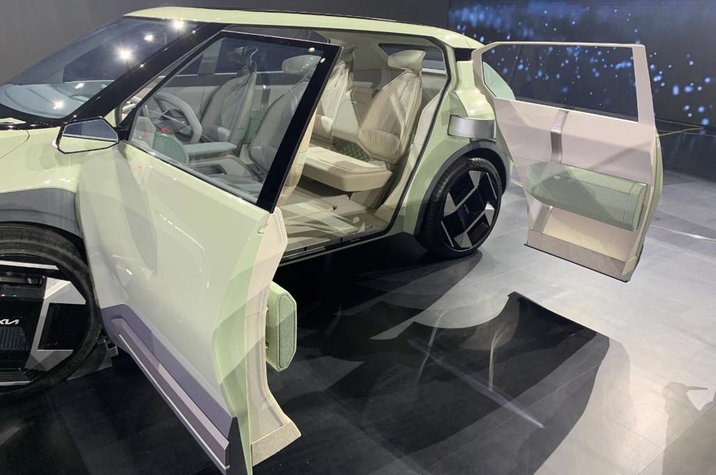 Kia EV3 and EV4 Electric vehicle Concepts for 2024 - Driven Car Guide