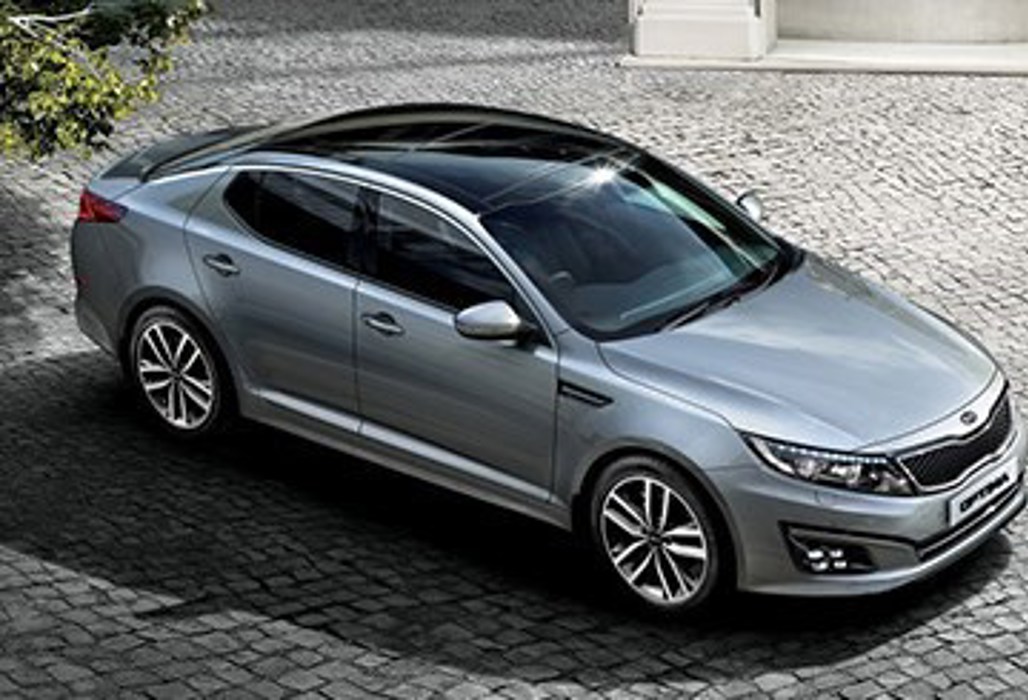 Optima stretches to high tech - Driven Car Guide