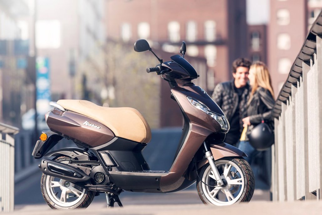 Peugeot Kisbee perfect for around town - Driven Car Guide