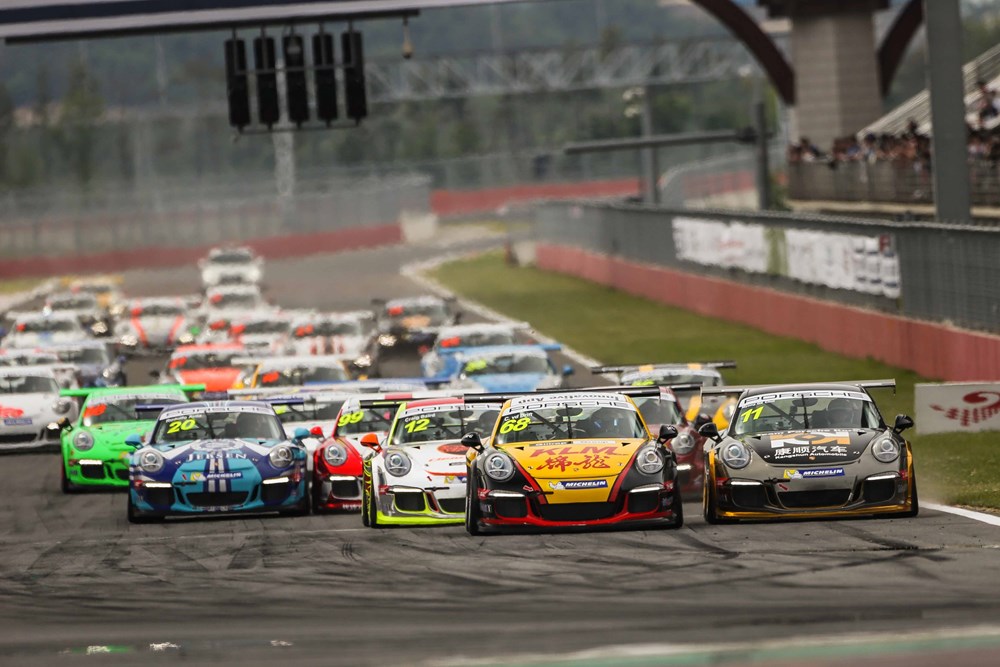Van der Drift has the gift in GT races - Driven Car Guide