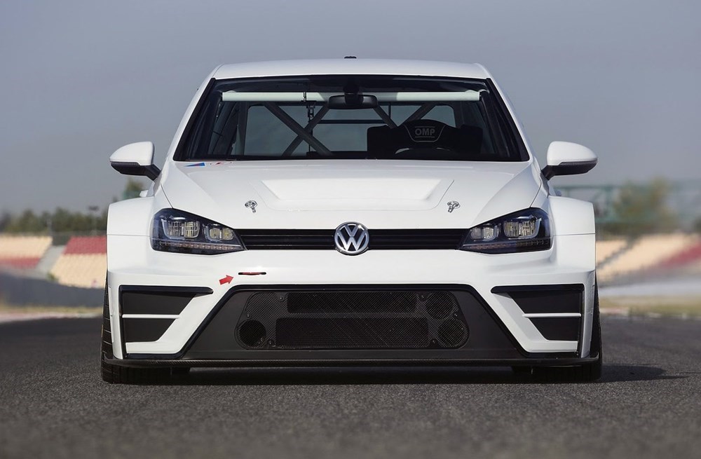 Volkswagen Golf TCR racing prototype revealed, 2016 launch p - Driven ...