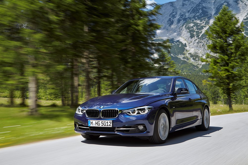 BMW’s 3 series star enters roaring 40s - Driven Car Guide