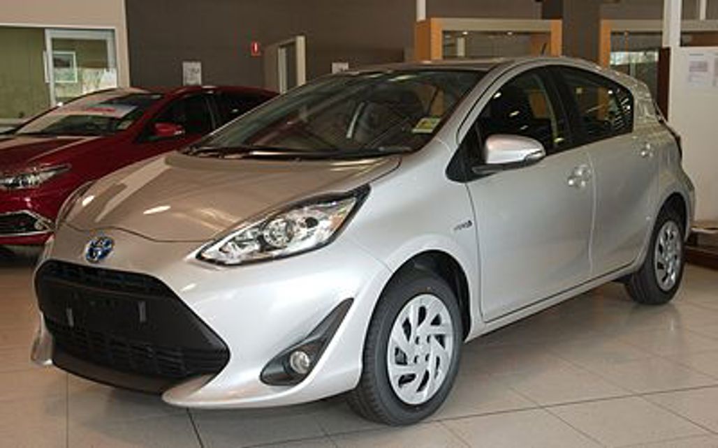 TOYOTA PRIUS C - Driven Car Guide