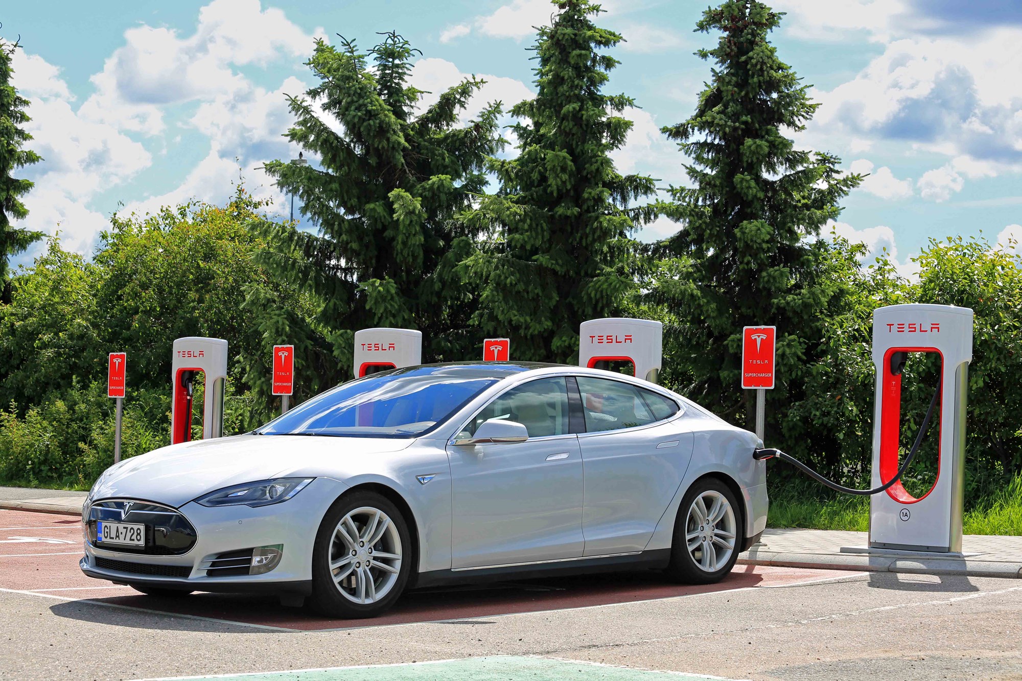 Tesla a drive into the future - Driven Car Guide