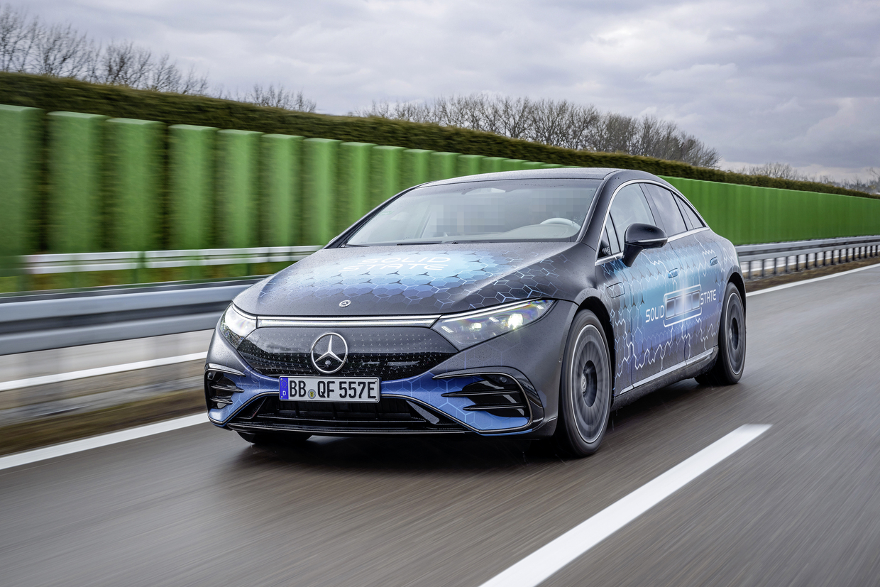 Mercedes-Benz begins road testing 1000km solid-state batteries - Driven ...