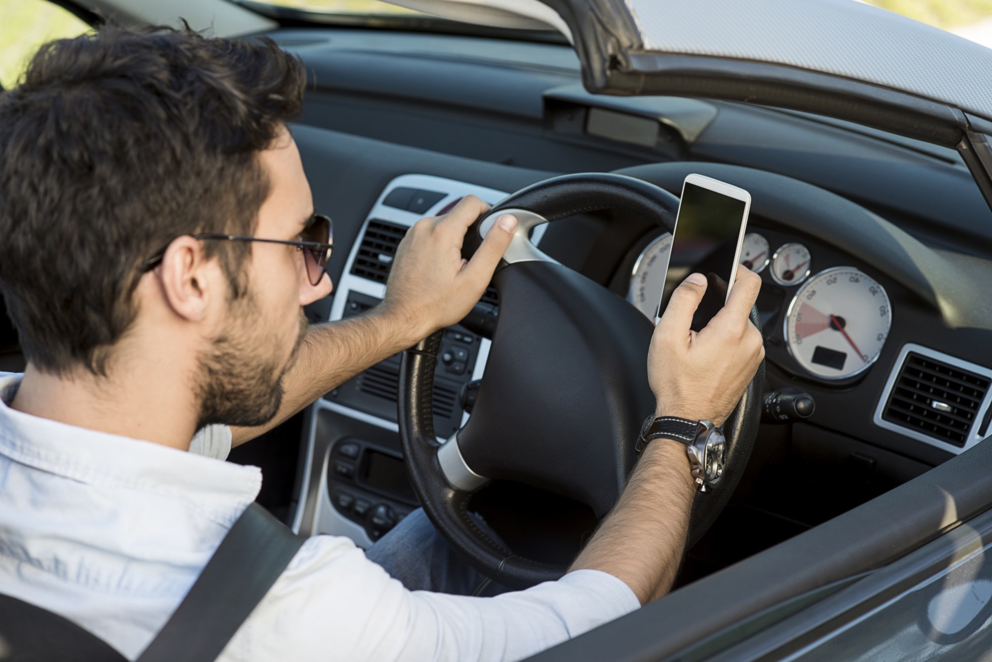 Liz Dobson: The answer for cellphone idiots is jail - Driven Car Guide