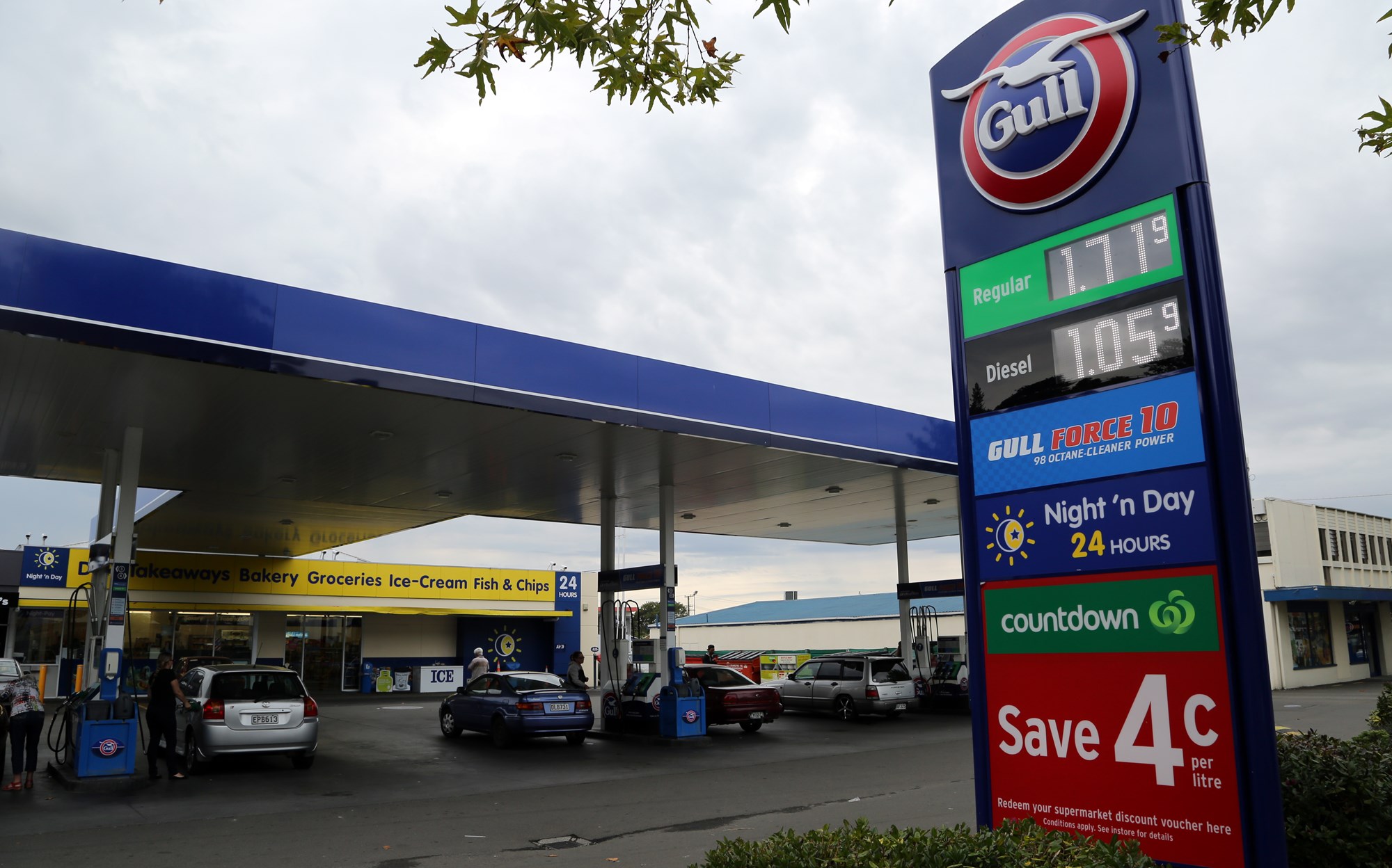 How low can they go? Petrol prices drop - Driven Car Guide
