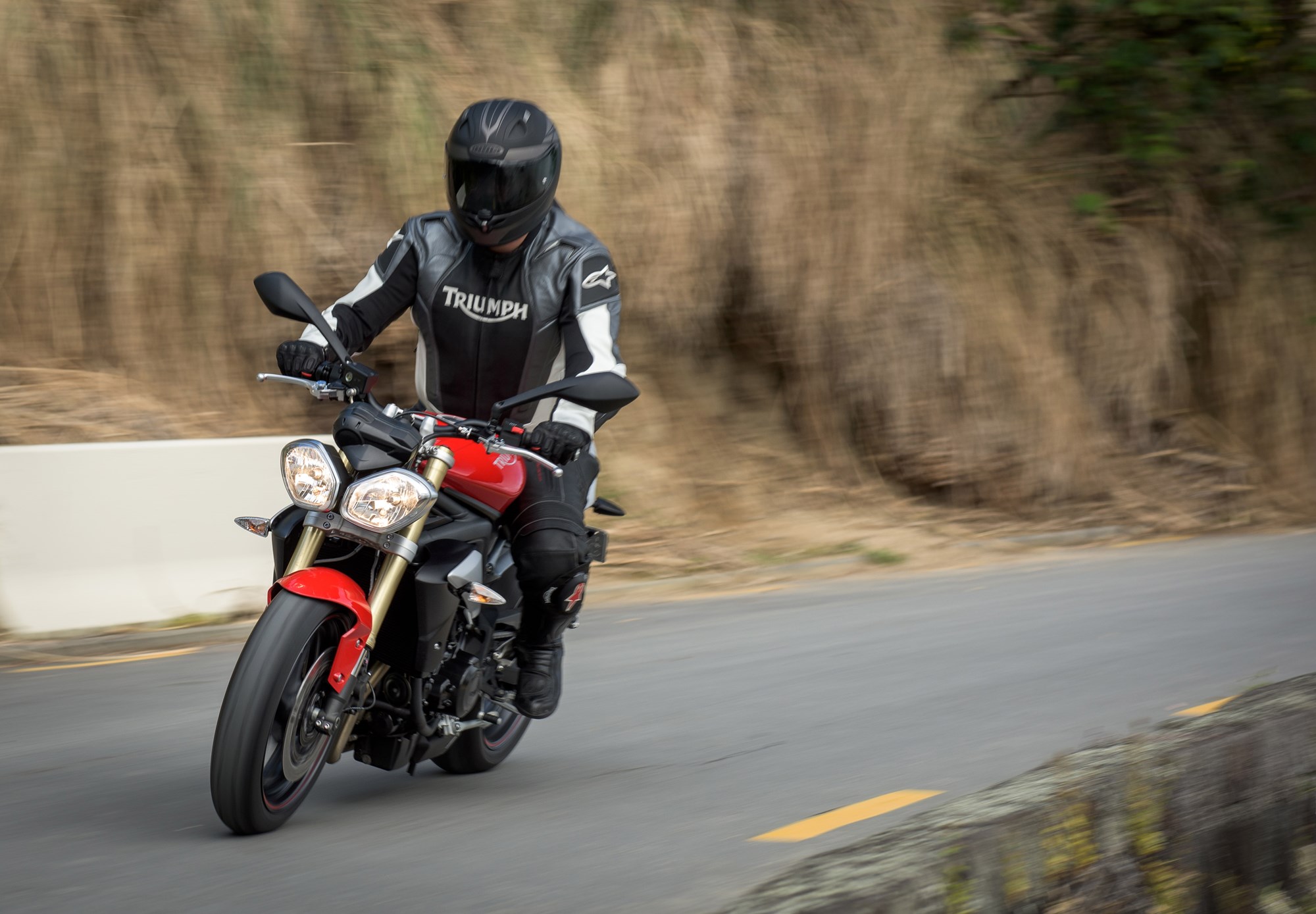 Triumph Street Triple 660’s grin factor hard to beat - Driven Car Guide