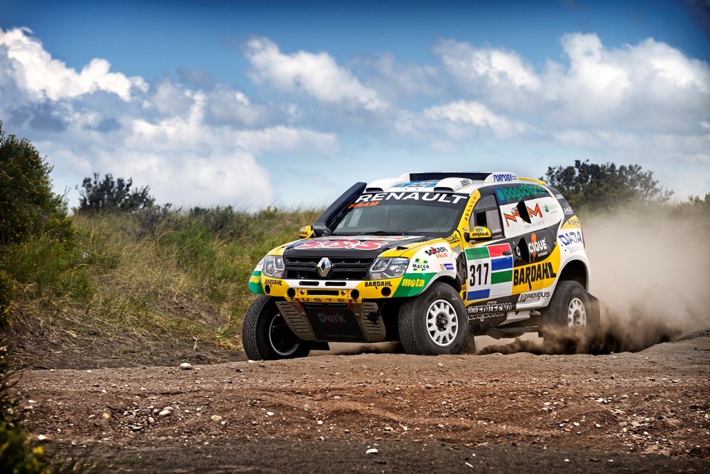 Renault to take on Dakar with Duster - Driven Car Guide